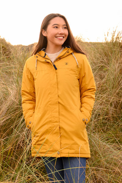 Lighthouse. Style led clothing for daily life and everyday adventures.